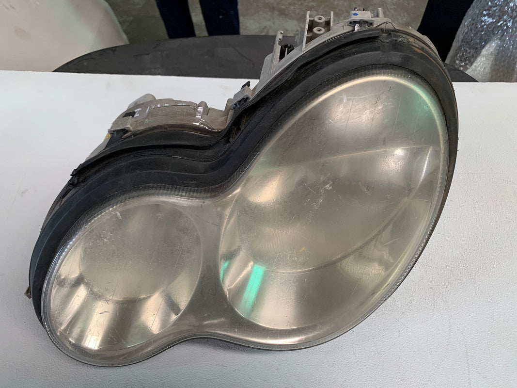 Mercedes-Benz C-Class W203 Left Headlight – Eazy Parts ZA