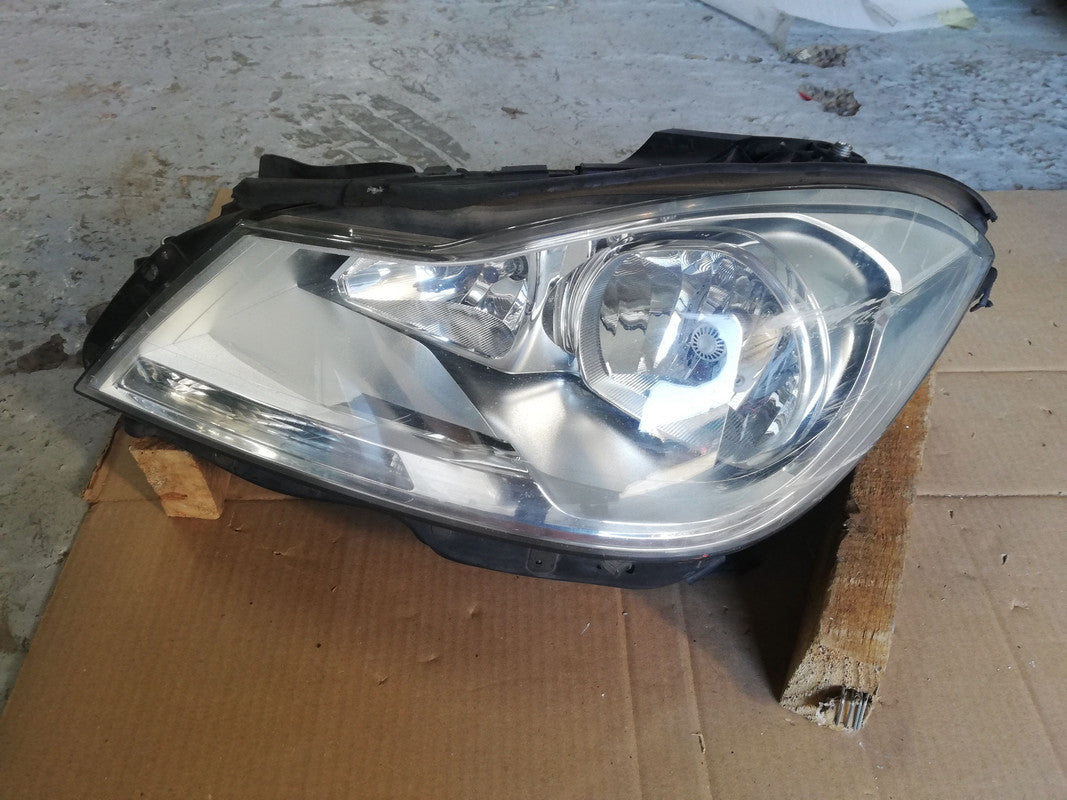 Mercedes-Benz C-Class W204 Left Headlight – Eazy Parts ZA